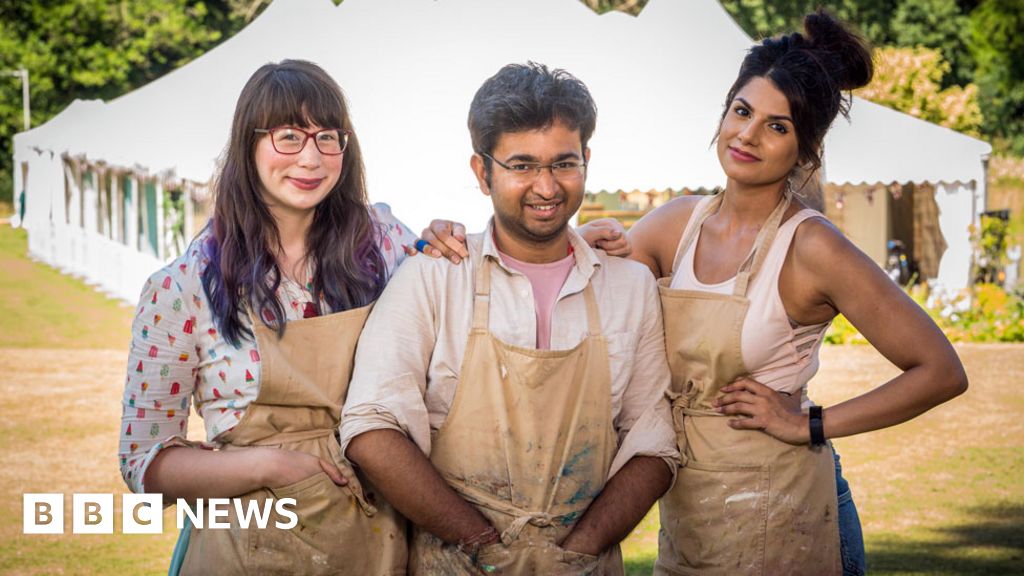 Great British Bake Off: Final watched by 7.5 million viewers - BBC News