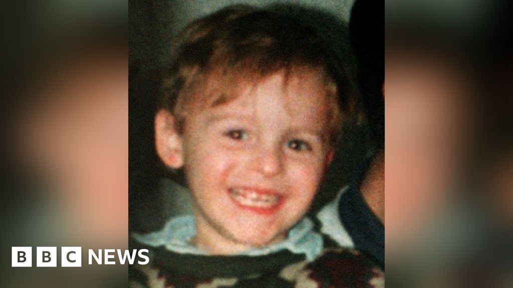 Covid: James Bulger charity faces £70k shortfall after events cancelled
