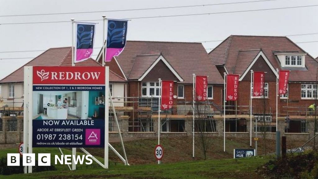 Redrow shares up on record profits - BBC News
