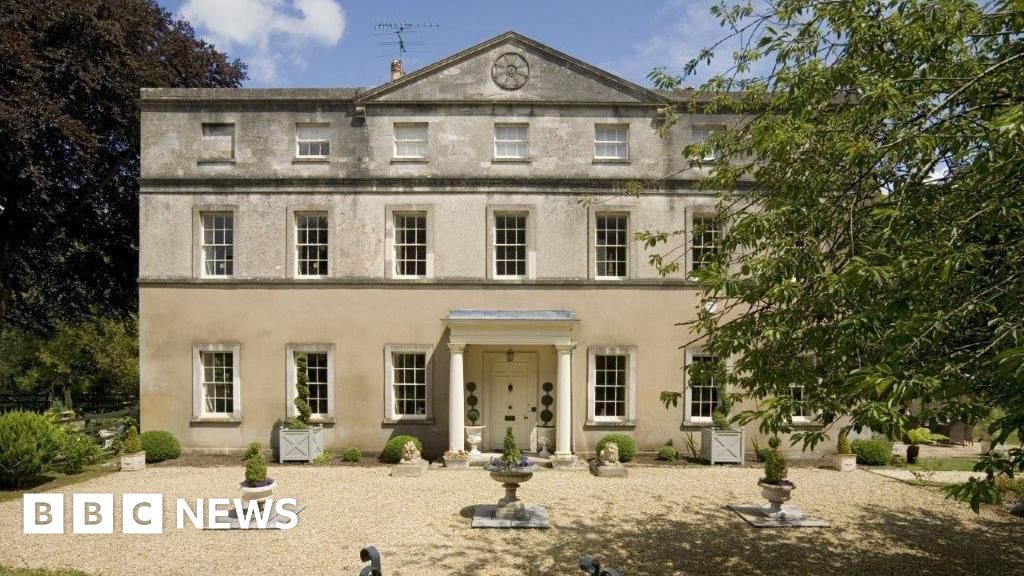 Contents of historic Cotswold manor house up for auction - BBC News