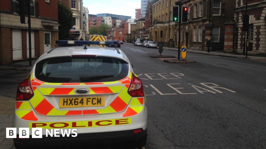 Southampton 'balcony fall' death 'not murder - BBC News