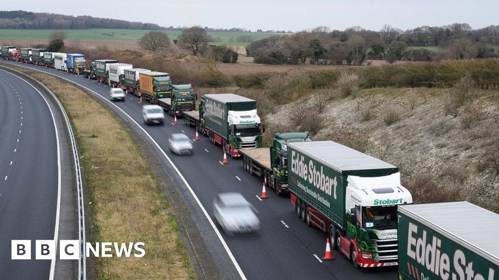 Operation Brock: Kent gets £29m to make roads Brexit-ready - BBC News