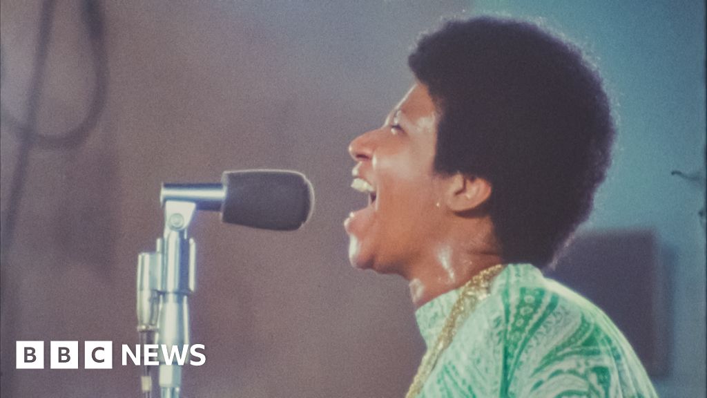 Amazing Grace: Why Aretha movie lay hidden for 50 years - BBC News