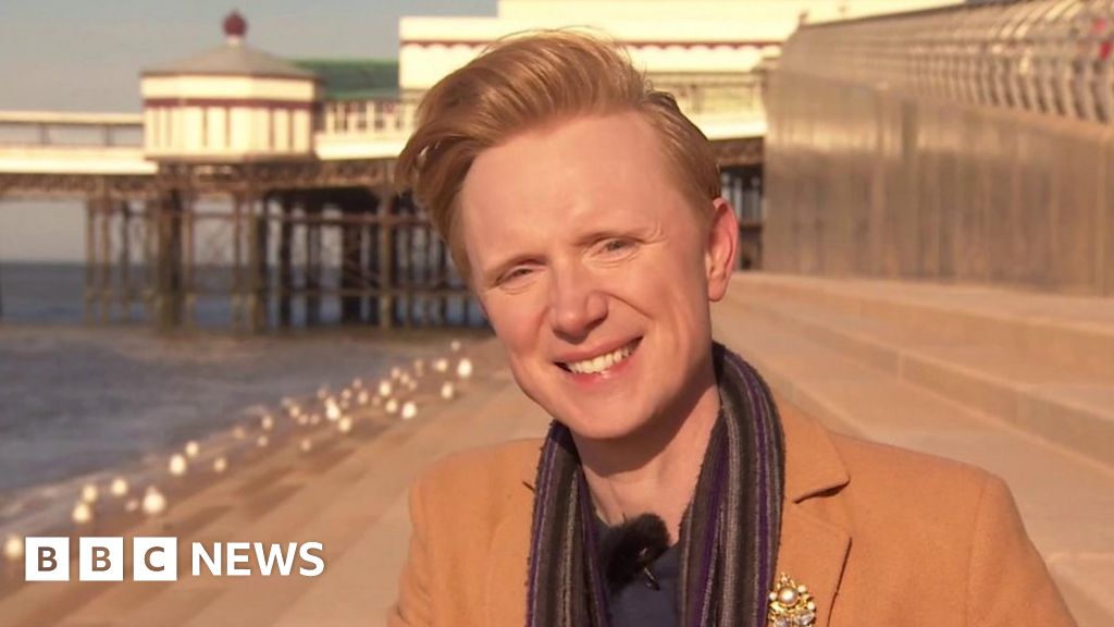 Owain Wyn Evans: 'I had to go back in the closet for first TV job ...