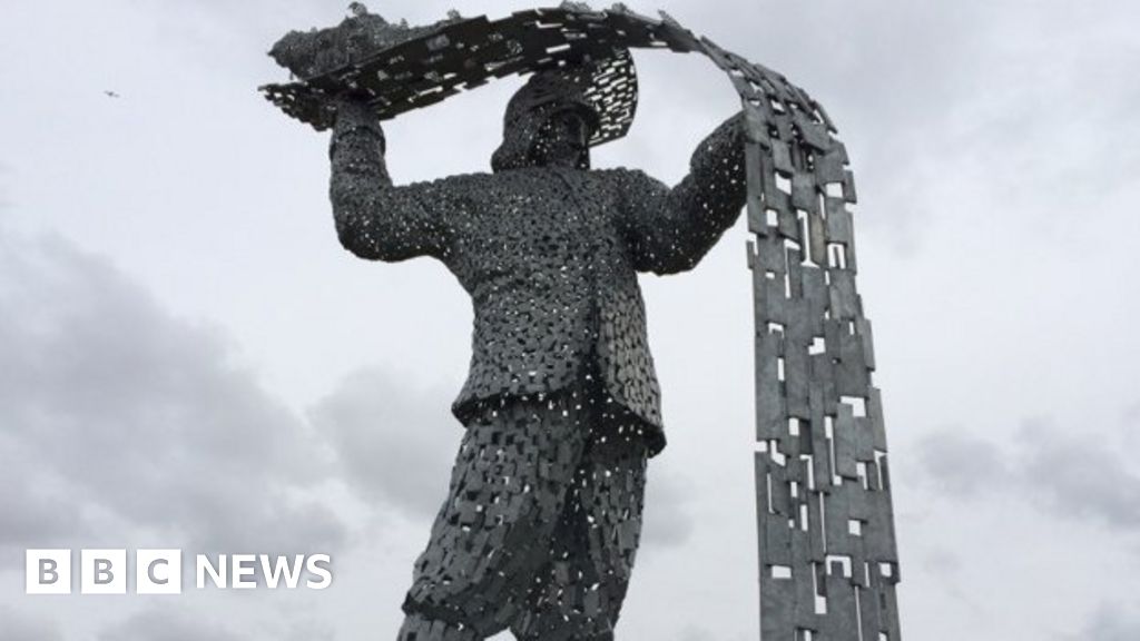 Steel: Lessons of Ravenscraig loom over Port Talbot - BBC News