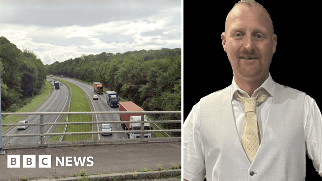 Andrew Howat's family pay tribute after Wrexham bypass death - BBC News