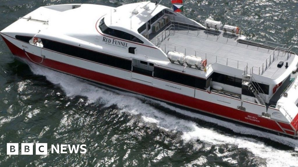 Isle of Wight: Red Jet 4 heading to South Korea after sale - BBC News