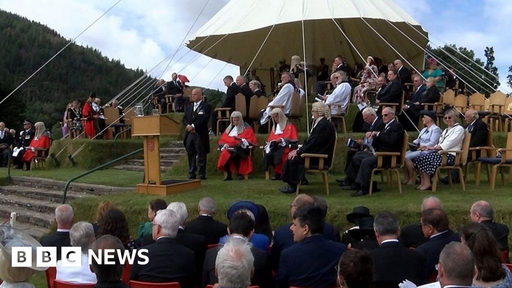 Tynwald Day 2023: Hundreds celebrate Isle of Man’s national day - BBC News