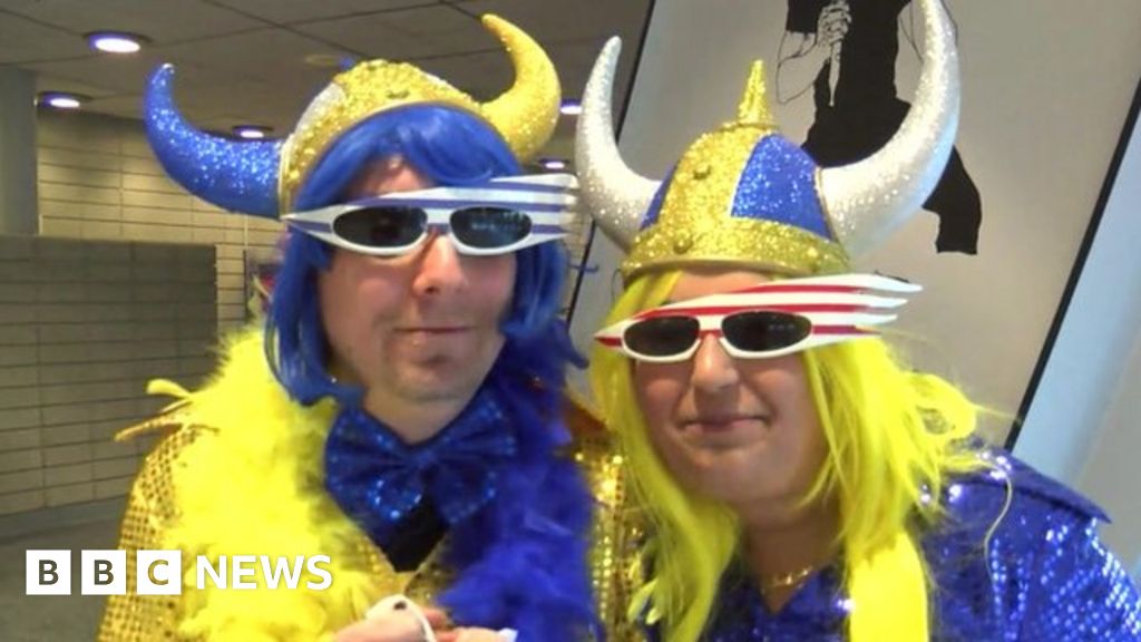 What do fans love about Eurovision? - BBC News