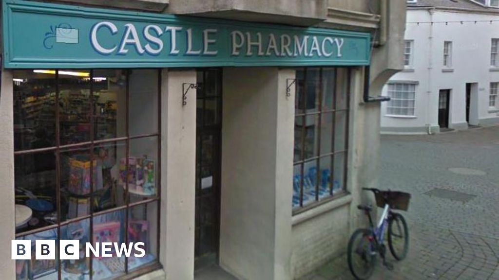 Manx Care offers help after 'abrupt' closure of Castletown pharmacy