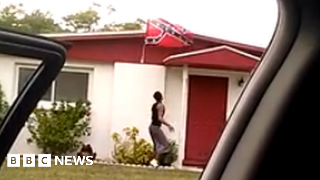 The criminal flag-stealing ‘trend’ that isn't really happening - BBC News