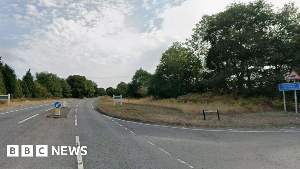 Four injured in Kidderminster two-car collision
