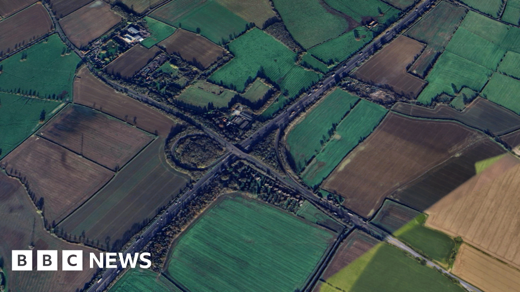 Businesses welcome changes to Cheltenham motorway junction - BBC News