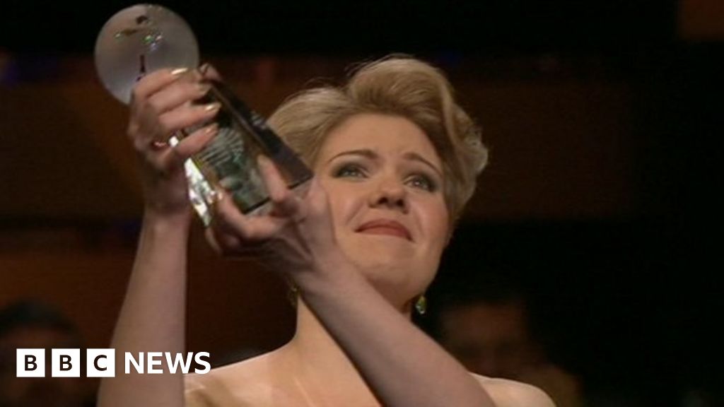 BBC Cardiff Singer of the World winner is crowned - BBC News