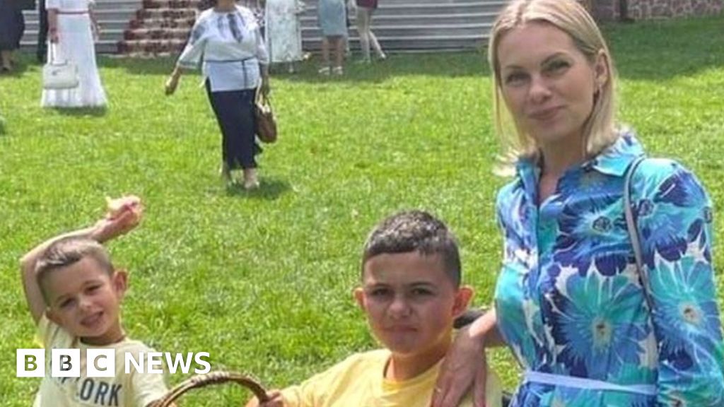 War in Ukraine: A family's struggle to get to Scotland