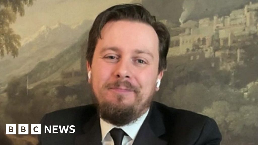 Chef from Devon had 'privilege' of cooking for the Queen - BBC News