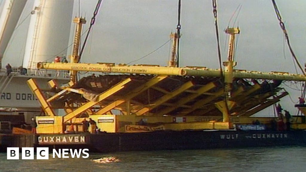 Mary Rose warship raised out of the sea 40 years ago - BBC News
