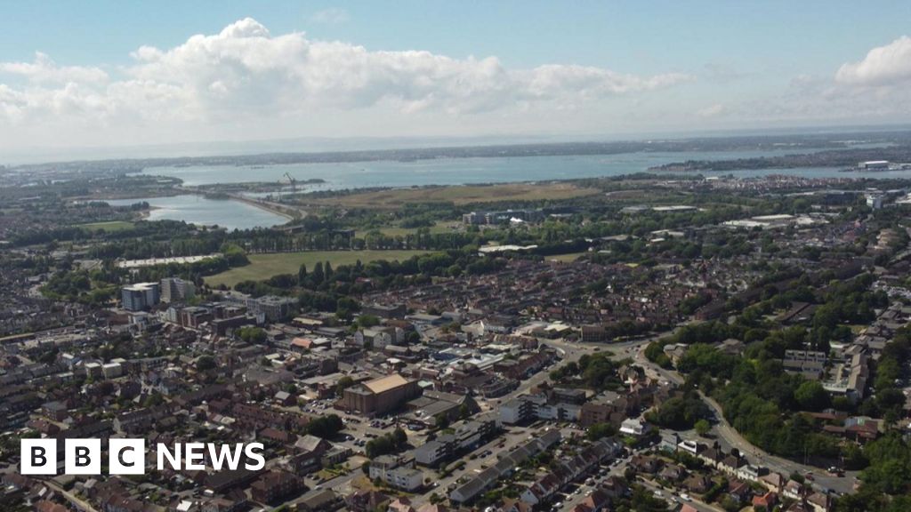 Devolution: Hampshire and Isle of Wight mayor election date set - BBC News