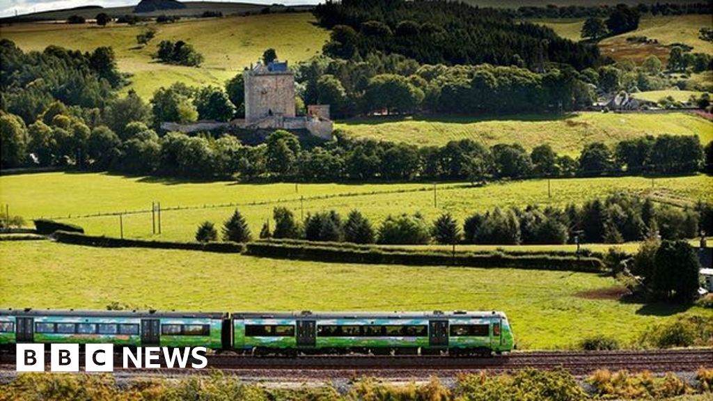 Borders Railway extension study a 'first step' - BBC News