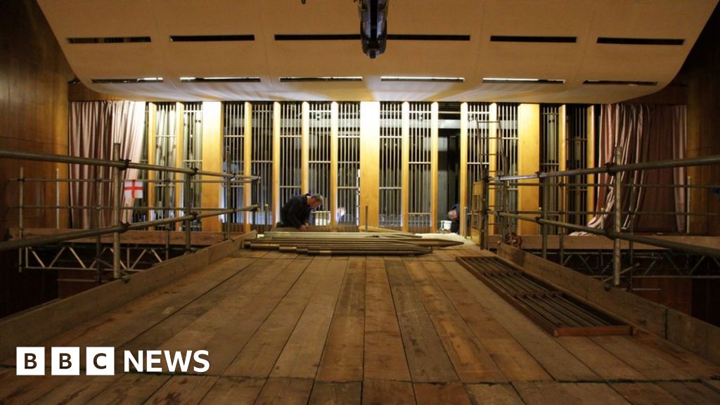 Bristol's Colston Hall organ to be renamed after £250k boost - BBC News