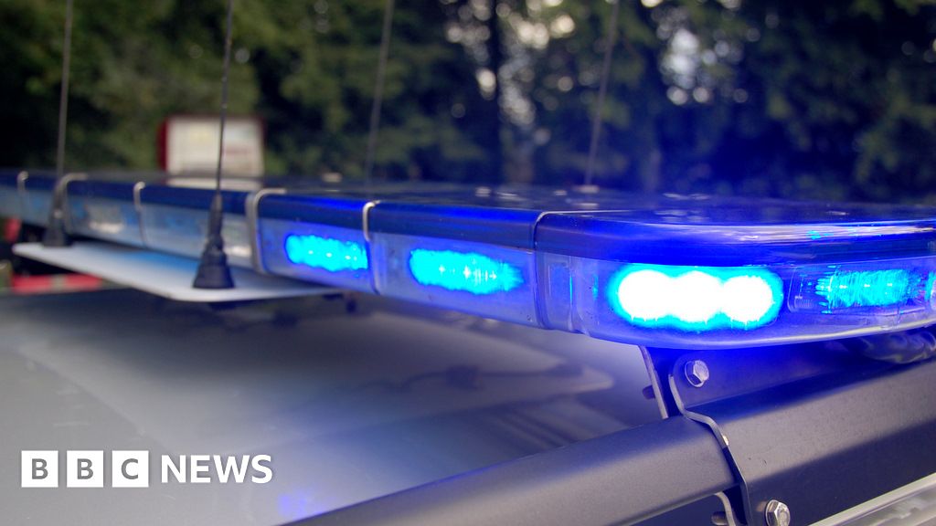 Arbroath crash PC 'misused police lights' - BBC News