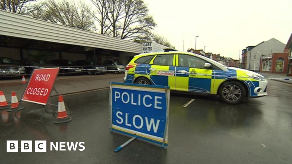 Man dies after 'serious assault' in Nottingham - BBC News