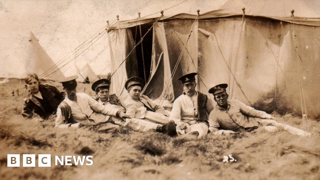 Appeal to uncover forgotten WW1 camps' history - BBC News