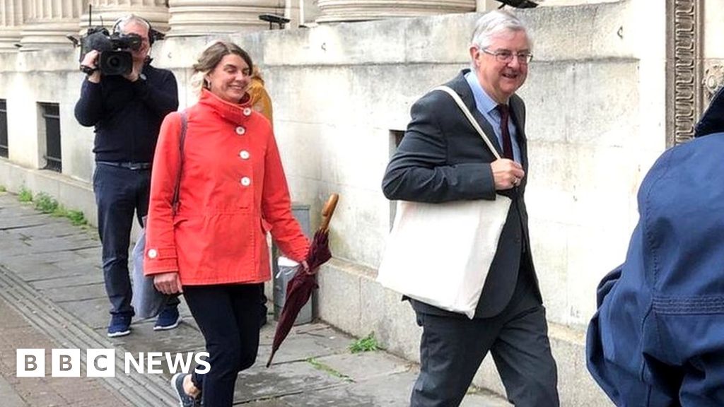 Senedd: Welsh Labour agrees to plans for more politicians in Welsh ...