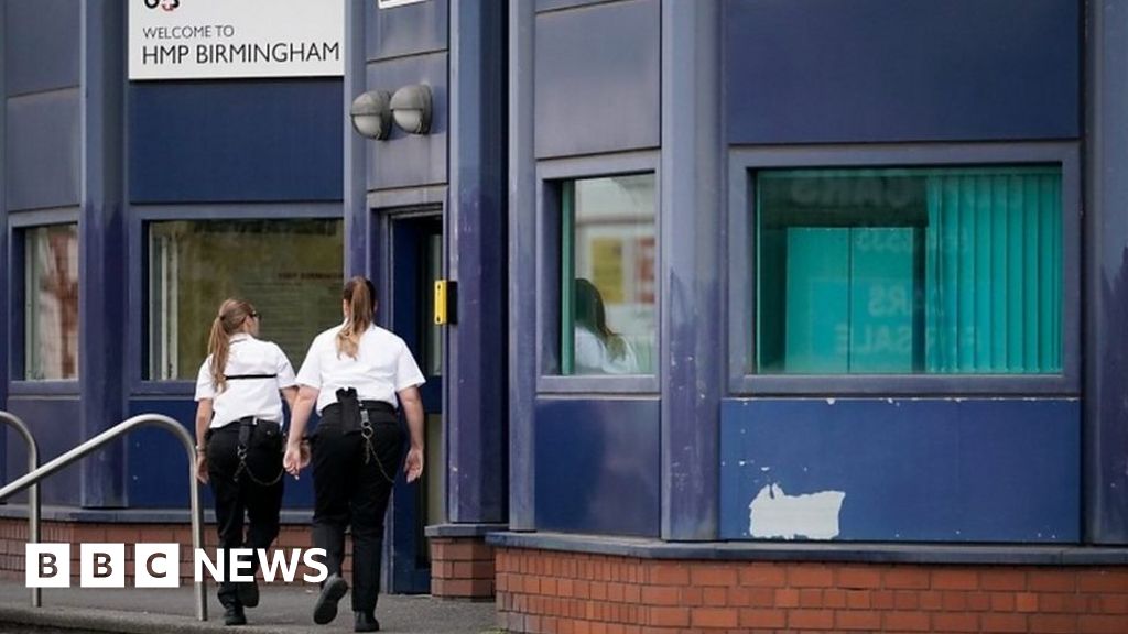 HMP Birmingham: The jail in a 'state of crisis' - BBC News