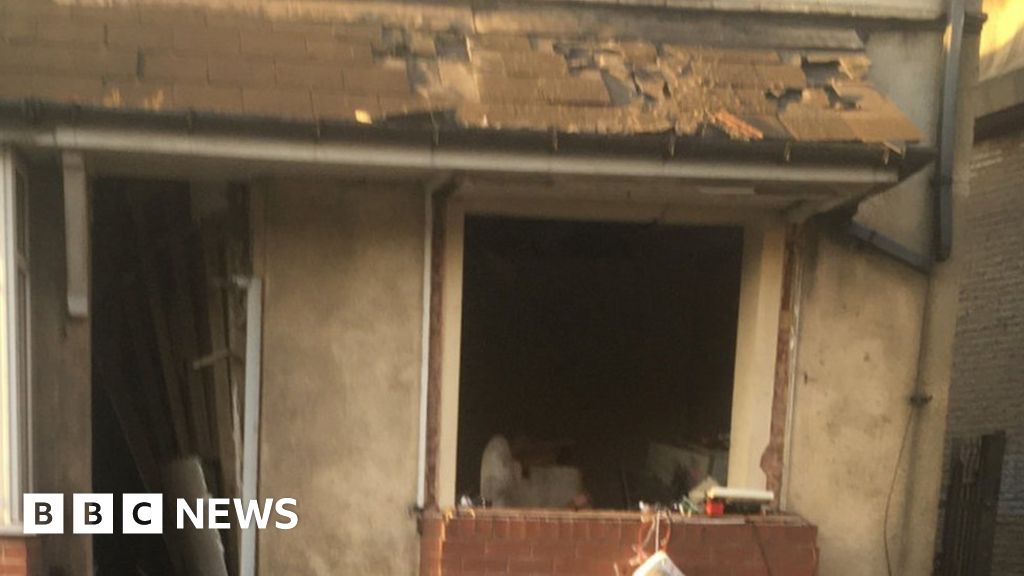 Two injured in gas explosion at Walsall house - BBC News