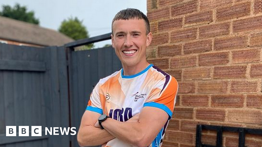 Redditch man at risk of dementia to run seven marathons in seven days