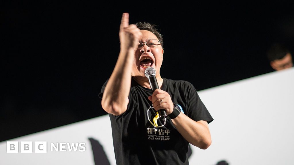 Hong Kong protests: Nine activists 'to be charged' - BBC News