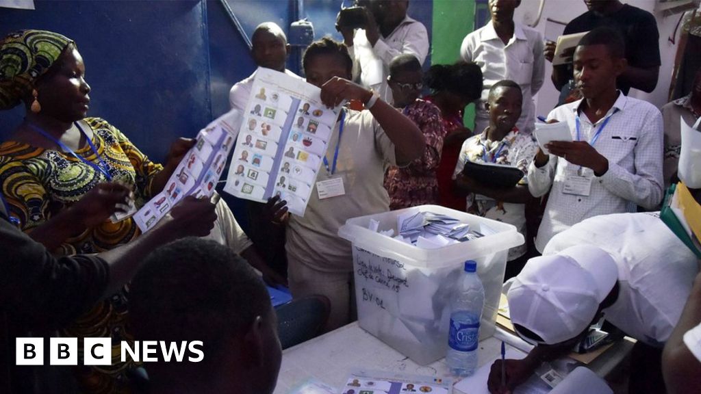 Chad votes as Idriss Deby eyes fifth term - BBC News