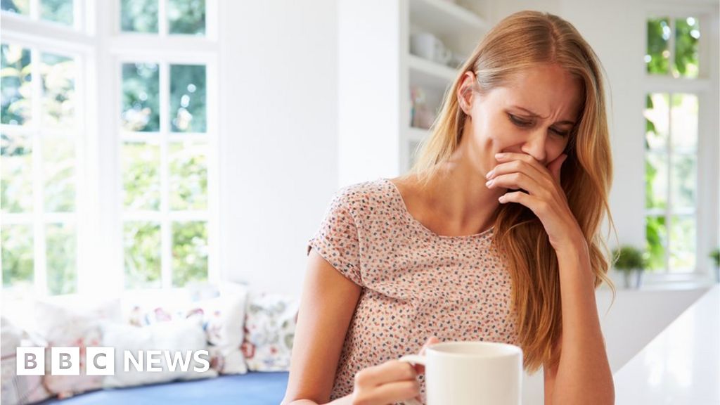 Ginger and acupressure 'options for morning sickness' - BBC News
