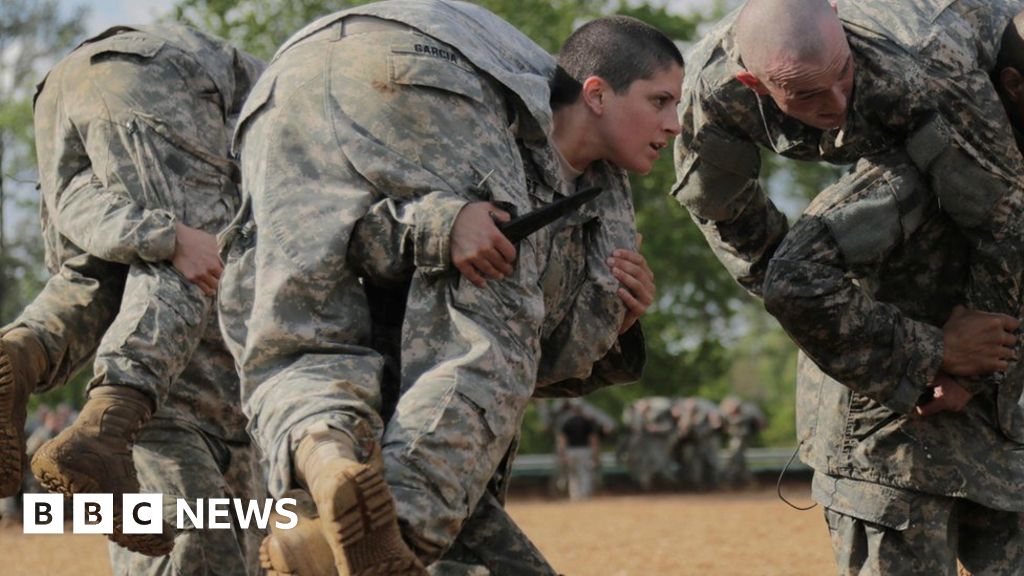 US to open all combat roles to women, defence secretary says - BBC News