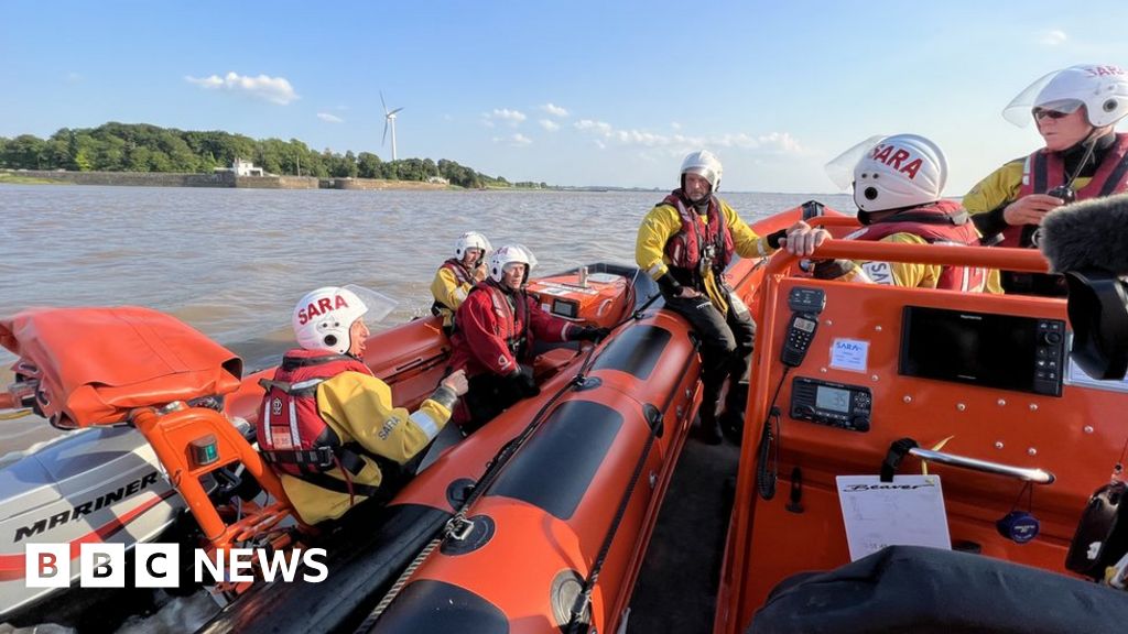 Severn Area Rescue Association celebrates 50th anniversary - BBC News