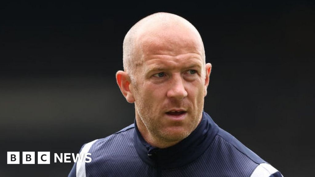 Ex-Scotland footballer Charlie Adam fined for drink-driving - BBC News