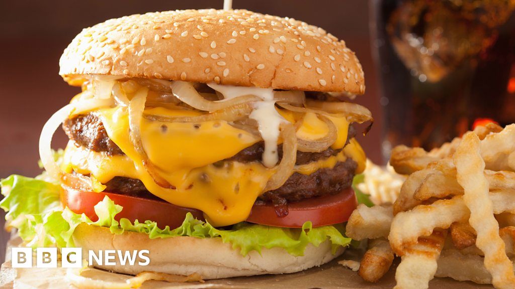 The American cheese mountain - BBC News