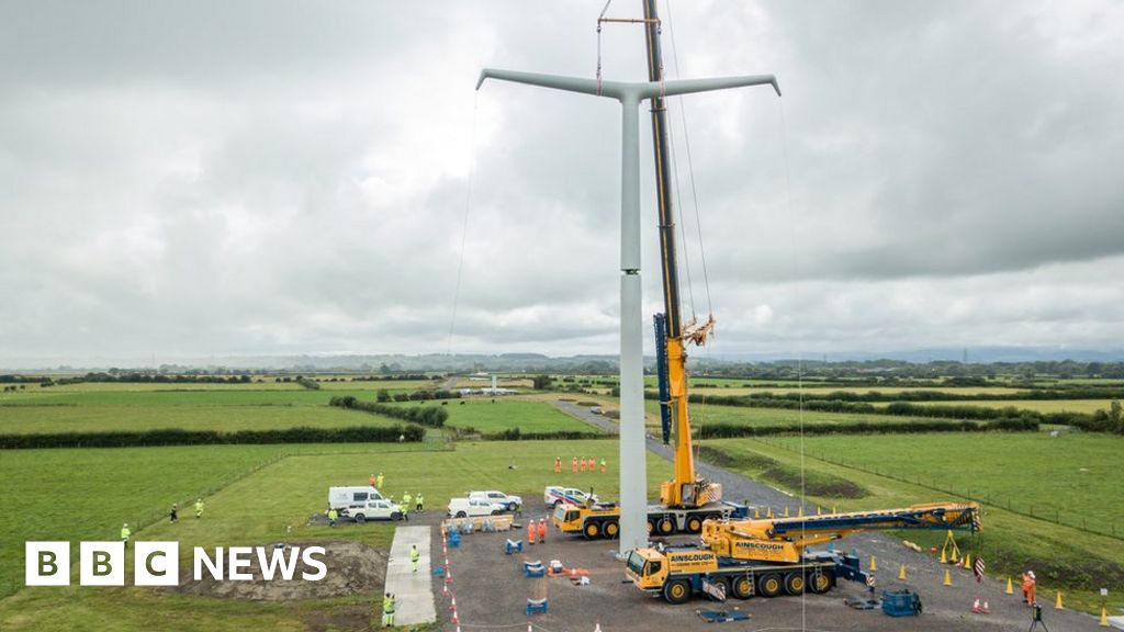 M5 motorists warned of overnight closures for pylon work - BBC News