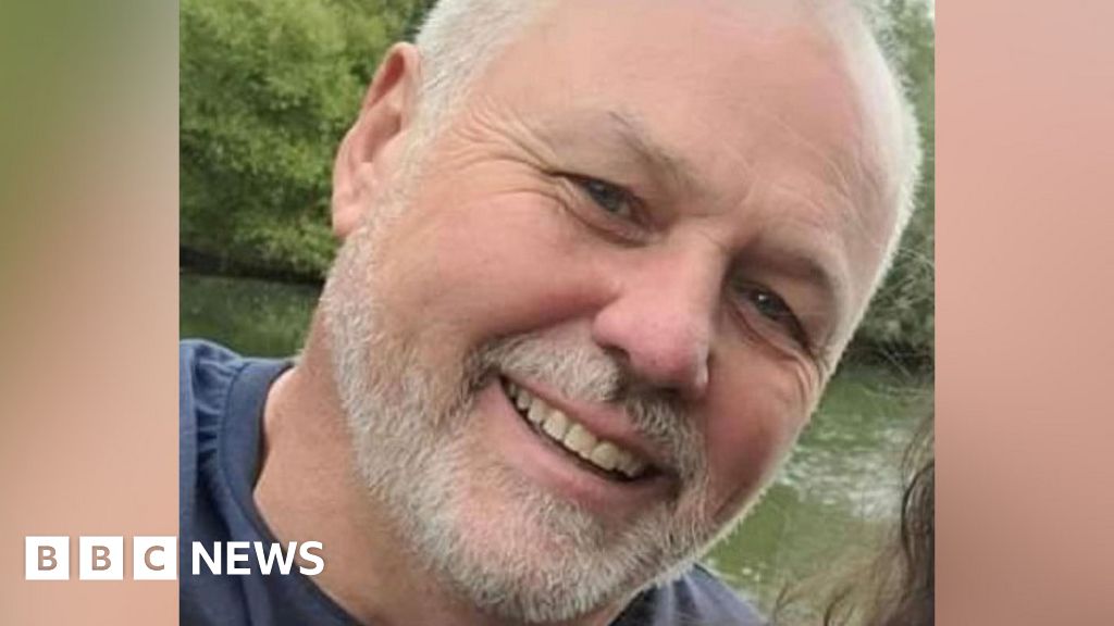 A14 crash: Bramford man who died in A14 crash was our hero, say family - BBC News
