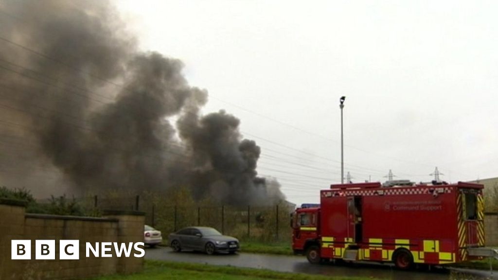 Londonderry: Residents' health fears over fire at River Ridge Recycling ...
