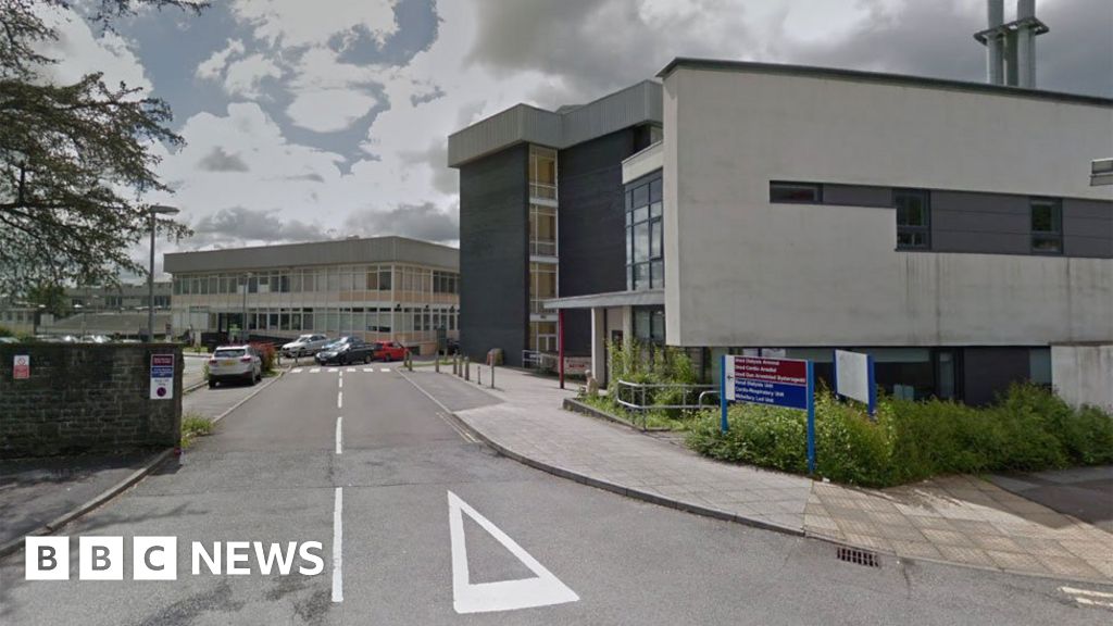 Hywel Dda cancels operations for second day running