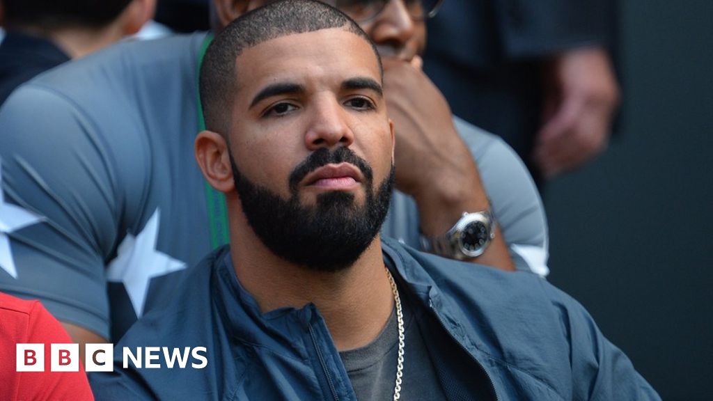 Drake cancels meet and greets during Summer Sixteen tour - BBC News