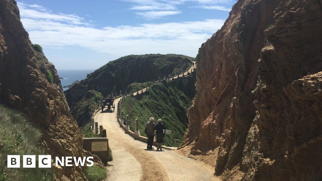 Sark government says new electricity system needed - BBC News