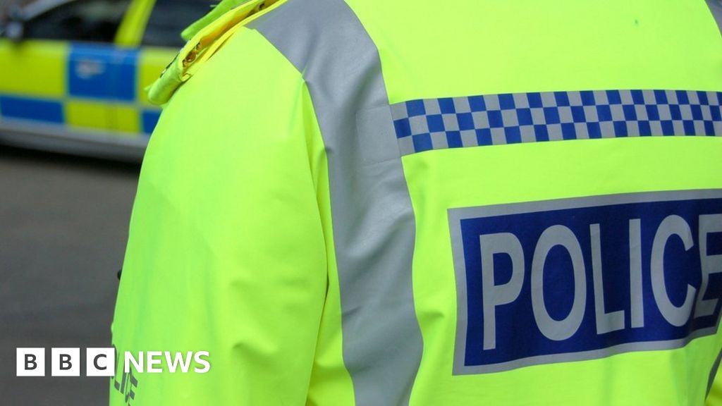 Man arrested over Ryan Watson death in Larkhall - BBC News