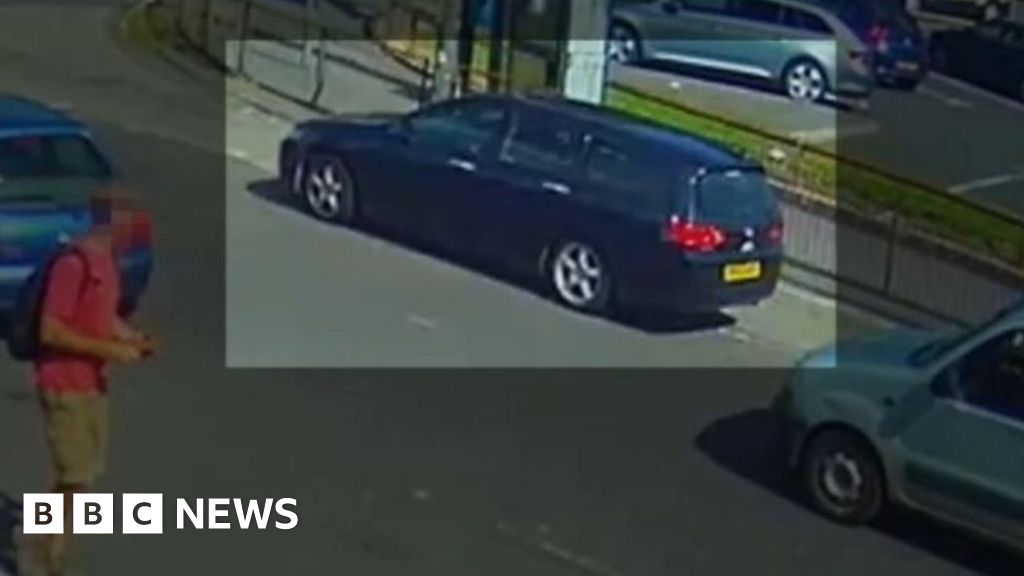 K-Dogg Bristol race attack: CCTV image of car released - BBC News