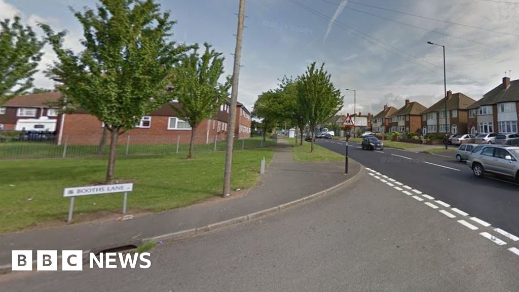 Teen stabbed in Great Barr after being asked for cash