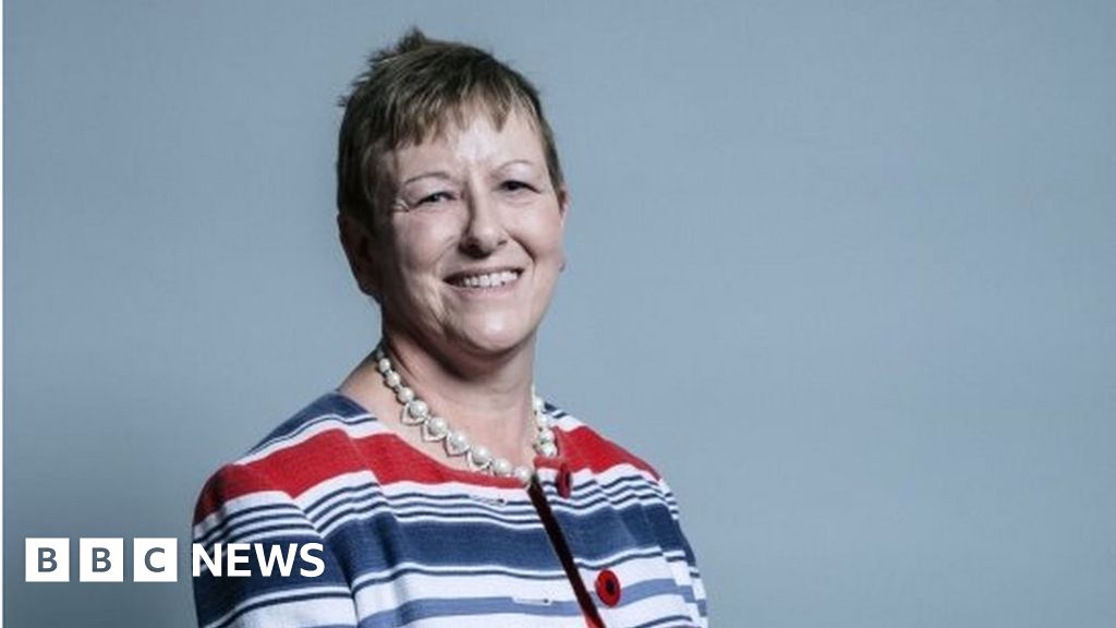 Labour MPs raise sexism concerns at a stormy party meeting