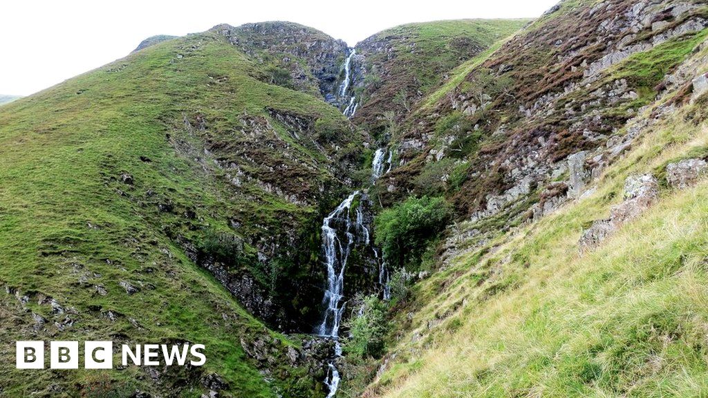 Cautley Spout: Bridge plan sparks waterfall tourist influx fears - BBC News
