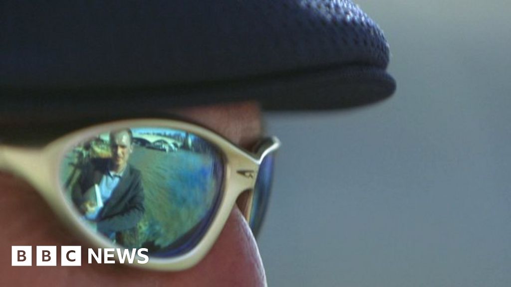 Former MI5 agent speaks out - BBC News